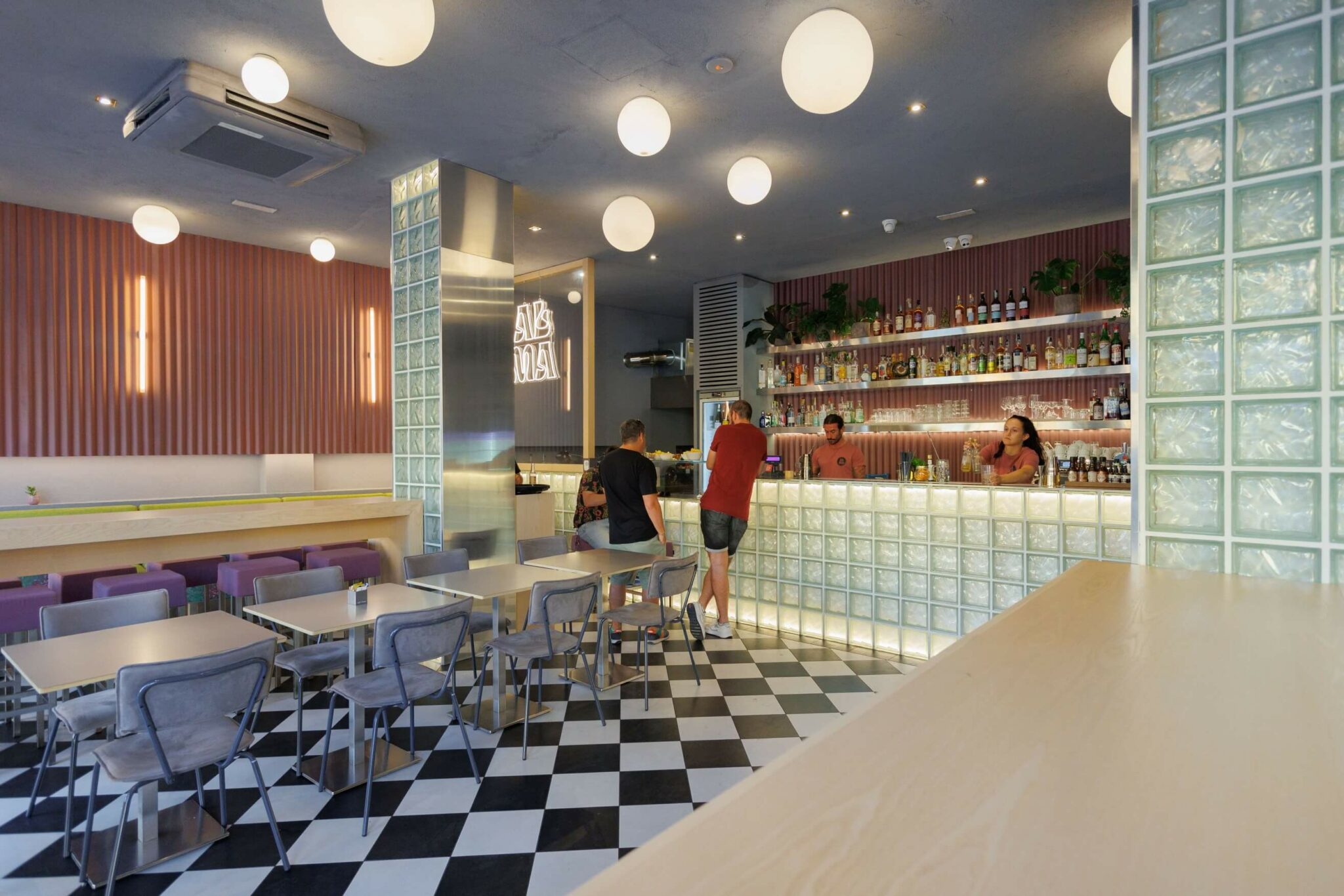 Alma Bar - Allestimenta